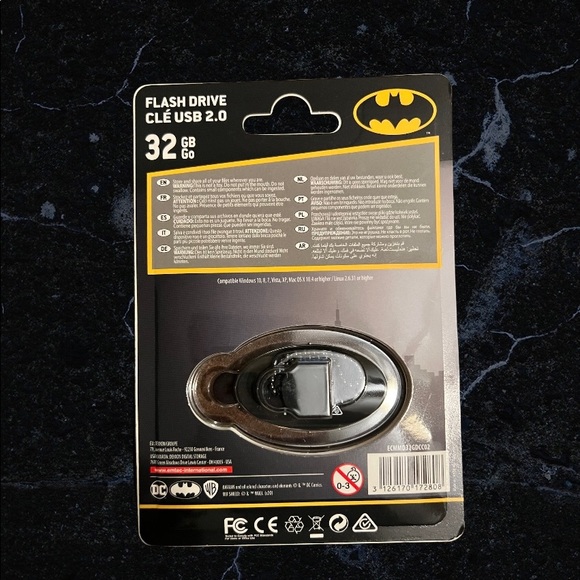 DC Comics | Computers, Laptops & Parts | Dc Comic Batman Flash Drive ...